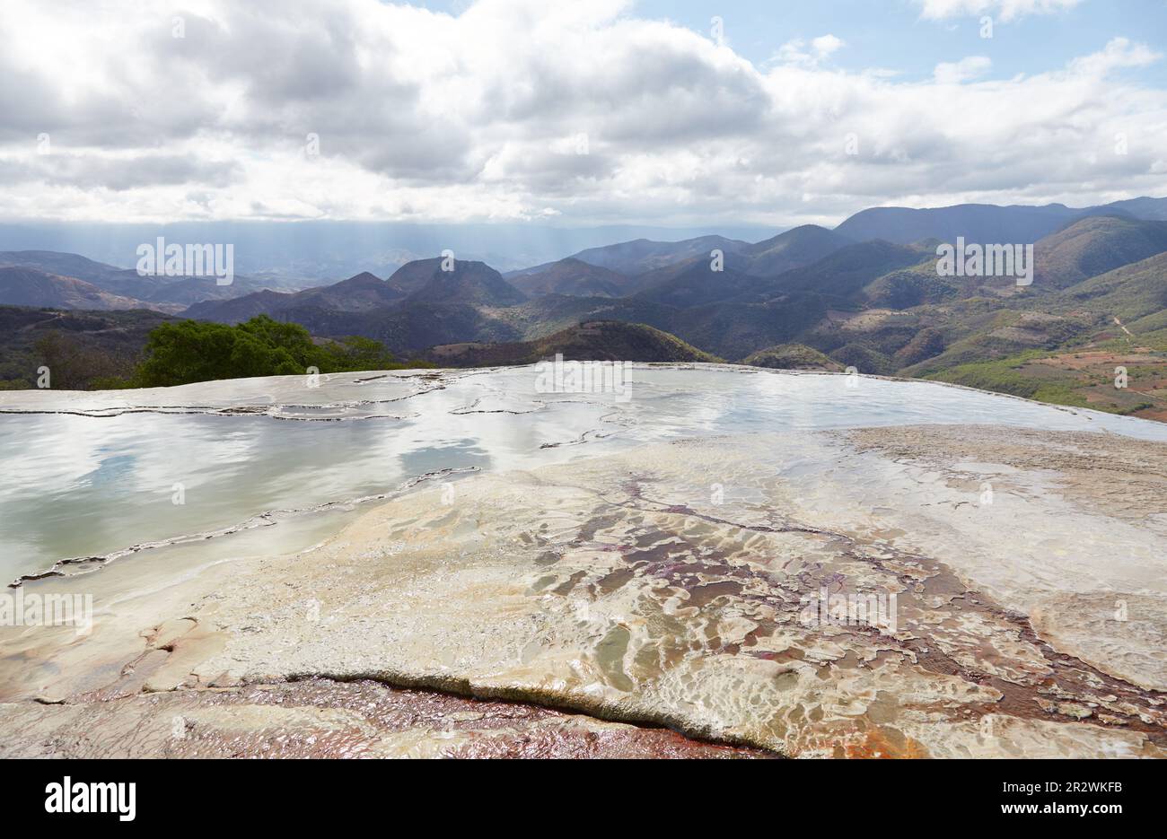 The unique frozen waterfalls and travertine pools of Hierve el Agua in ...