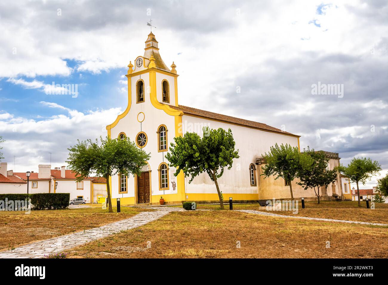 Small church in the Portuguese village of Flor Da Rosa Stock Photo - Alamy