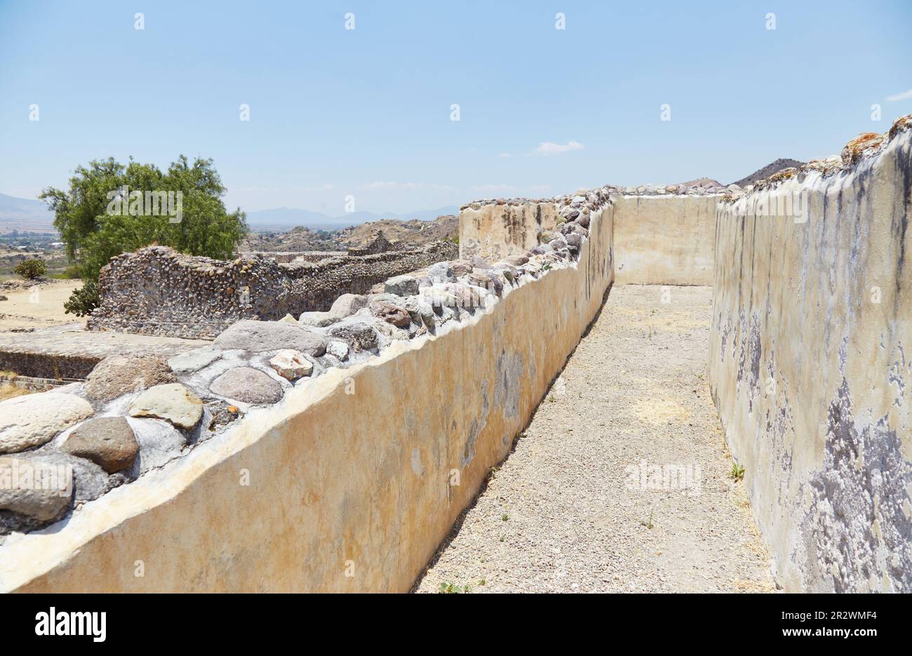 The Ancient Zapotec Ruins of Yagul, Oaxaca, home to well-preserved ...