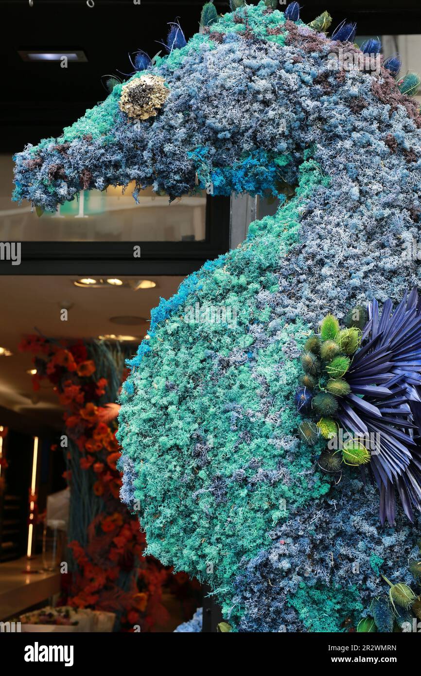 London, UK. 21 May 2023. Neill Strain Floral Couture. Belgravia in ...