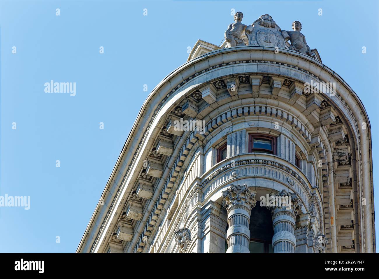 Flatiron Building is a NYC icon, distinctive for its rich terra cotta ...