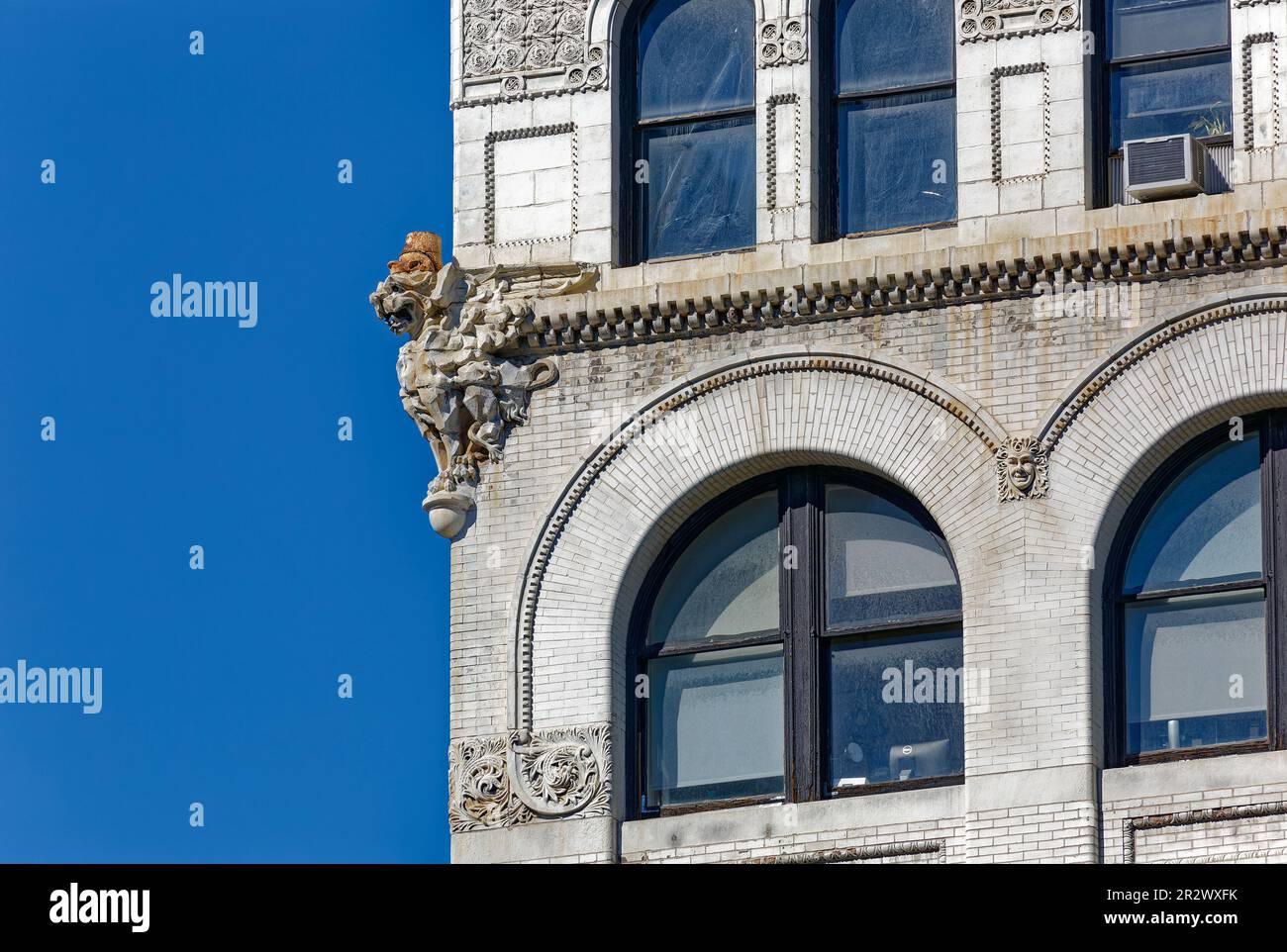 NYC landmark Lincoln Building, 1 Union Square West, guarded by a terra ...