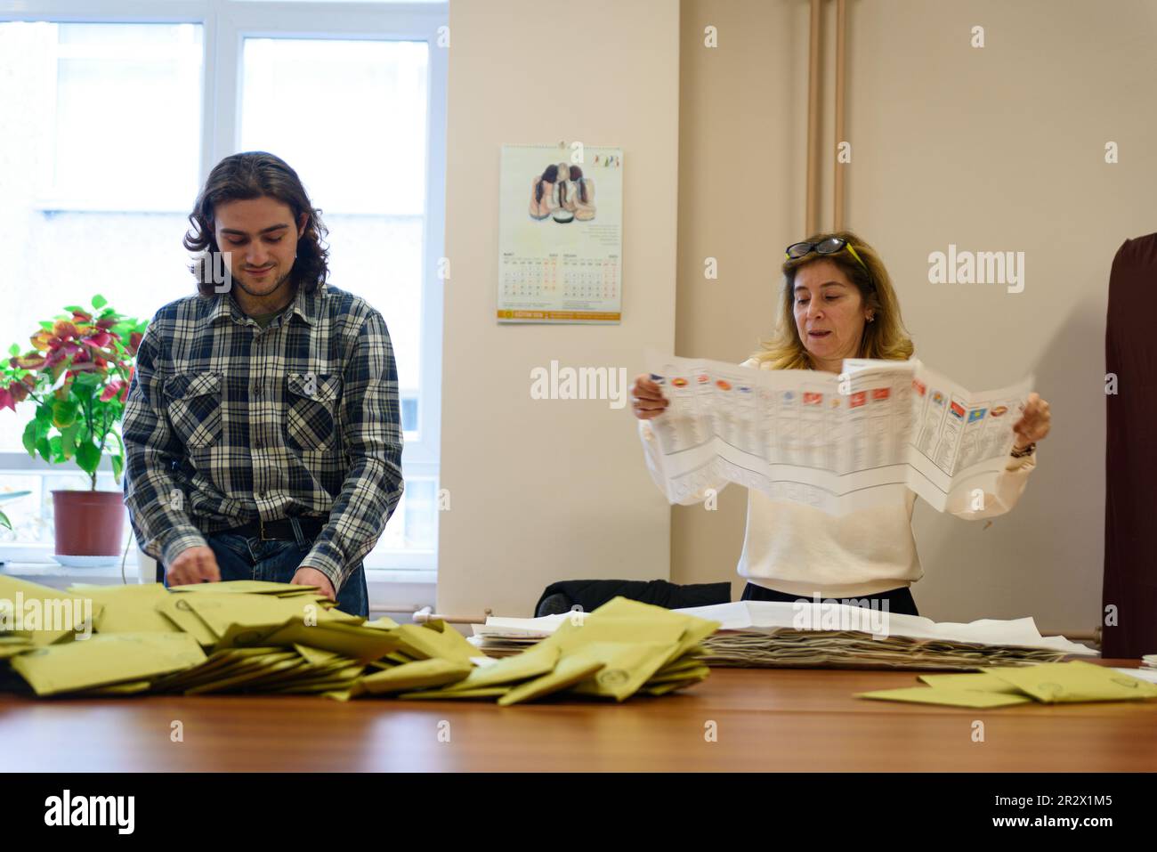 Istanbul, Turkey - 14 May 2023: Voting assistance officers open ballot ...