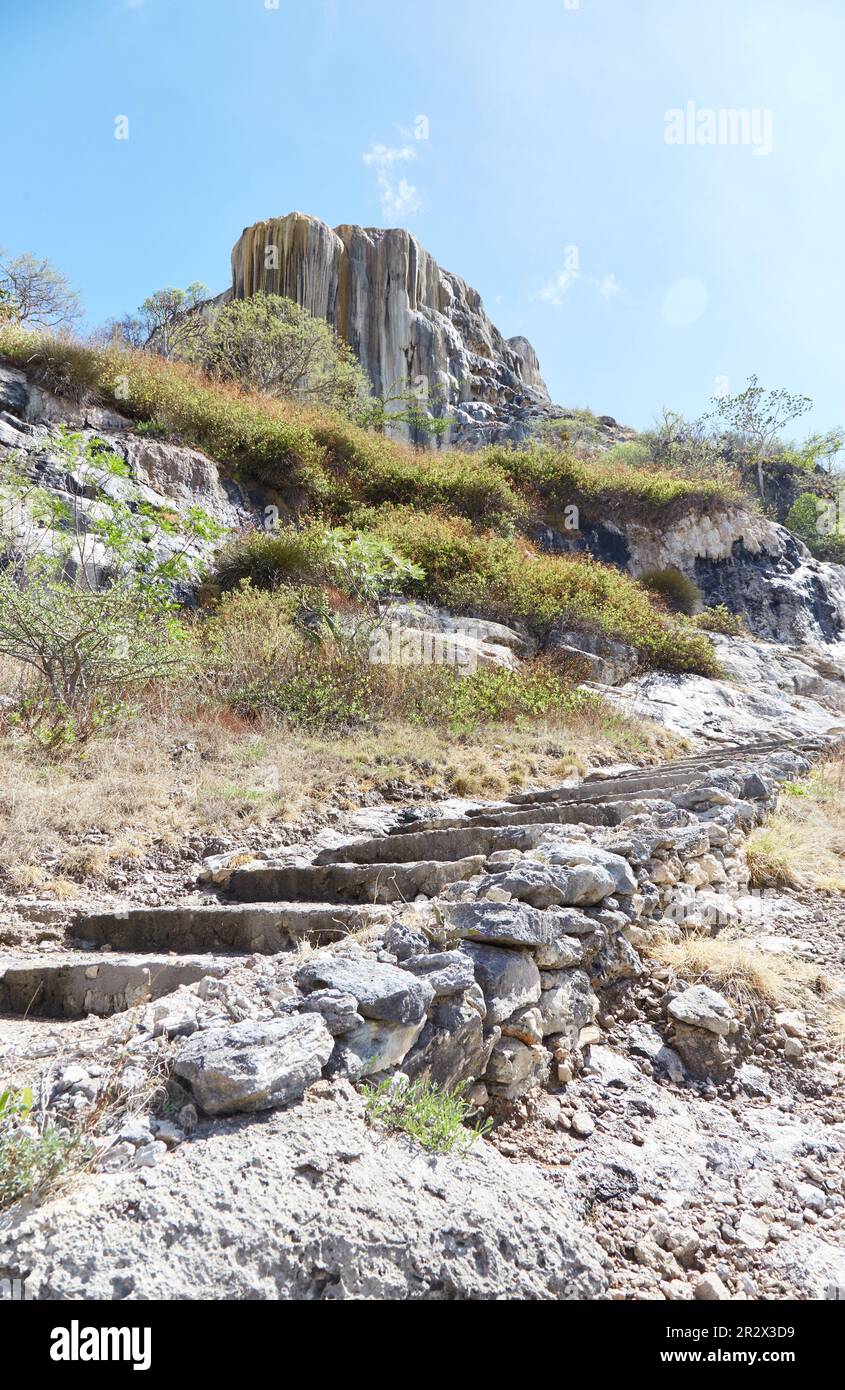 The unique frozen waterfalls and travertine pools of Hierve el Agua in ...