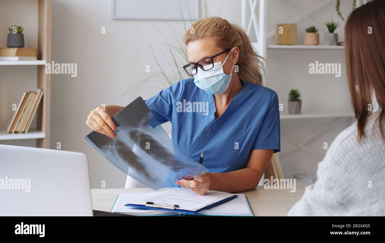 Chest roentgen hi-res stock photography and images - Alamy