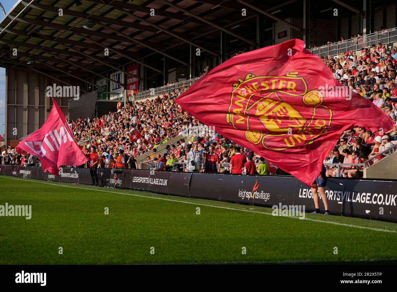 Manchester United Women's fans wave flags before the The FA Women's ...