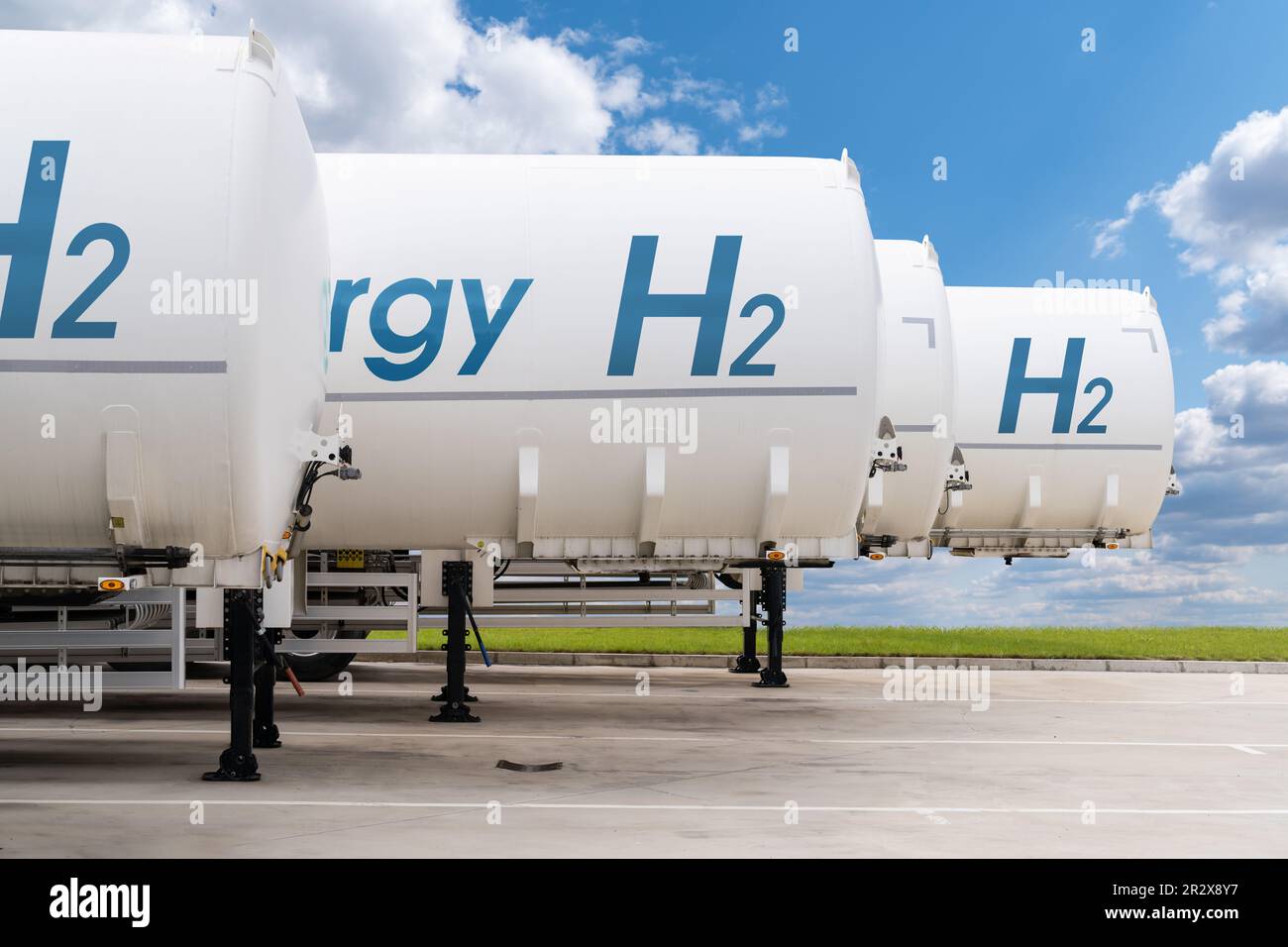 Hydrogen tank trailers stand in a row. Clean fuel concept Stock Photo ...