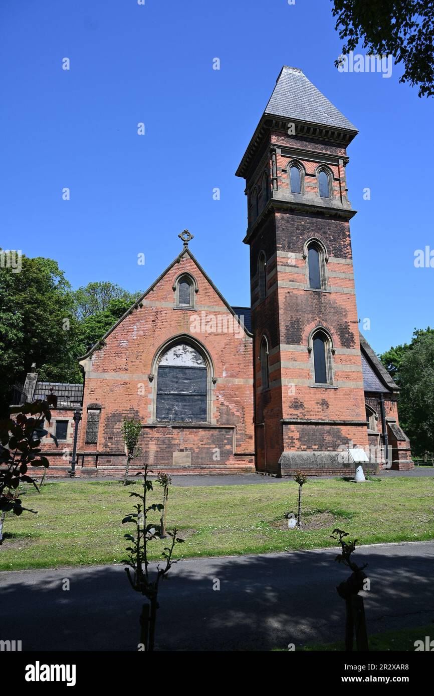 Grade ii listed crematorium building hi-res stock photography and ...