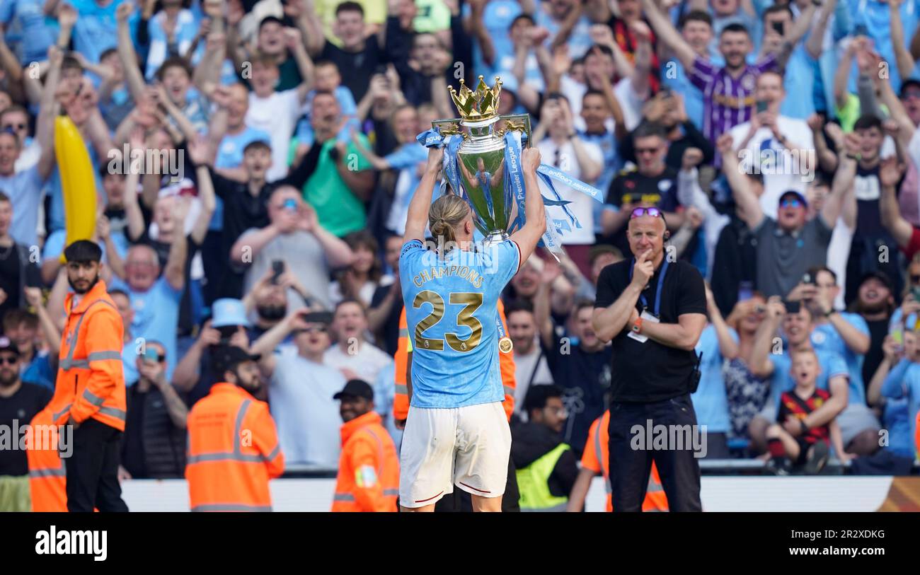Erling haaland premier league trophy hi-res stock photography and ...