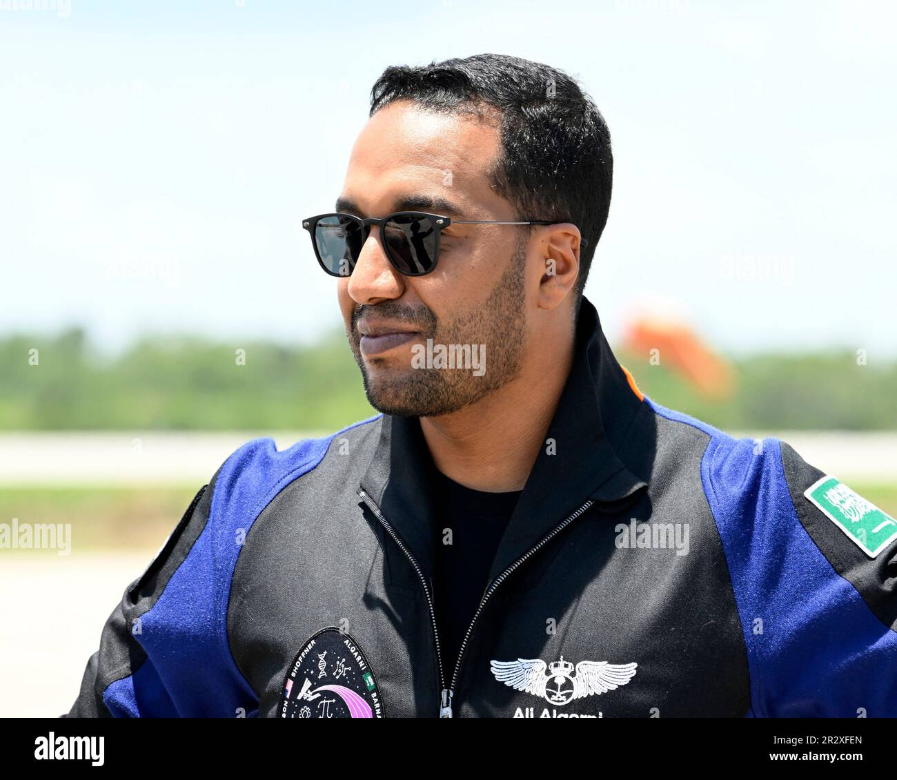 Ali AlQuarni from Saudi Arabia smiles for family members and media ...