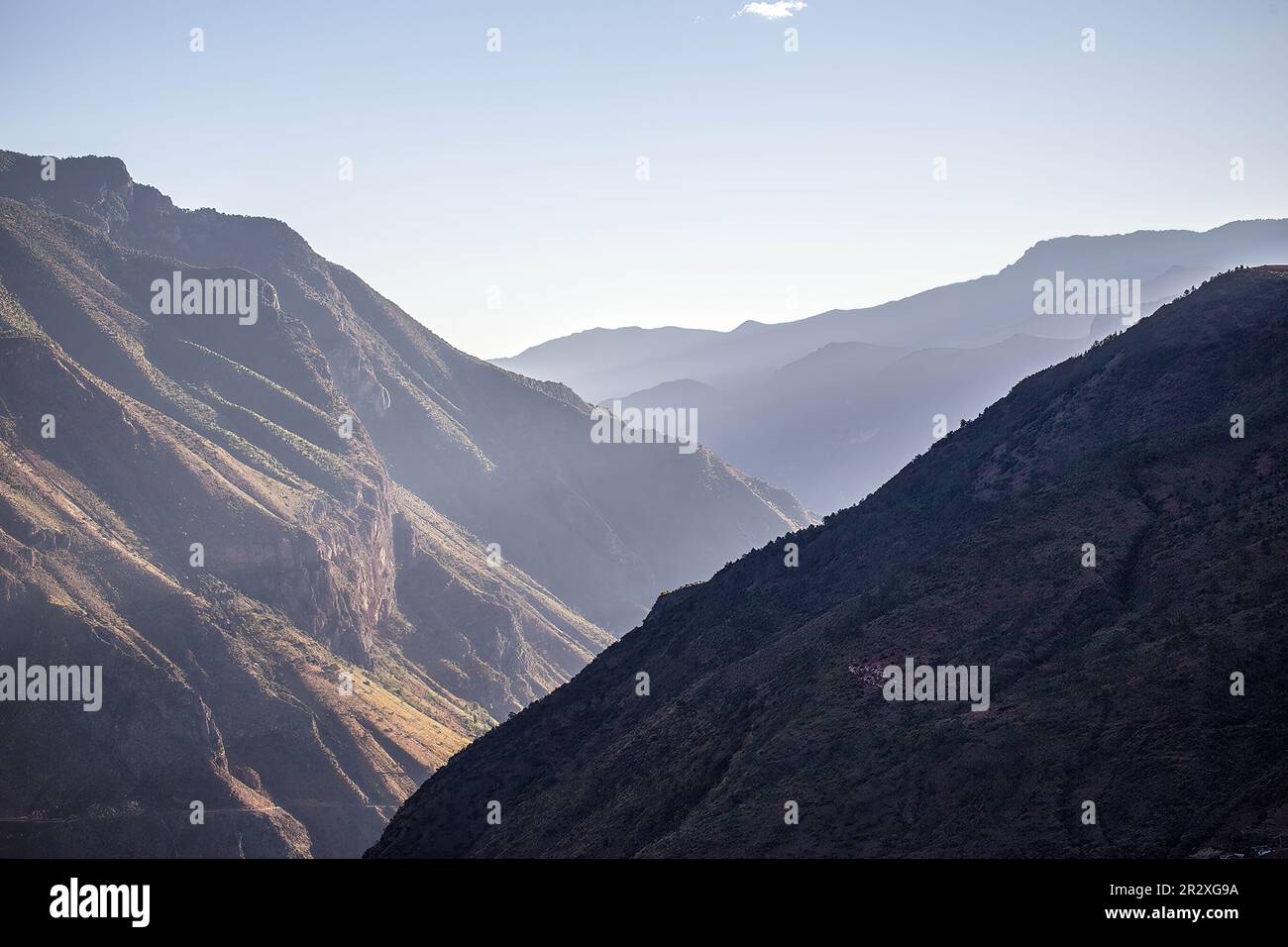 Nu river china hi-res stock photography and images - Alamy