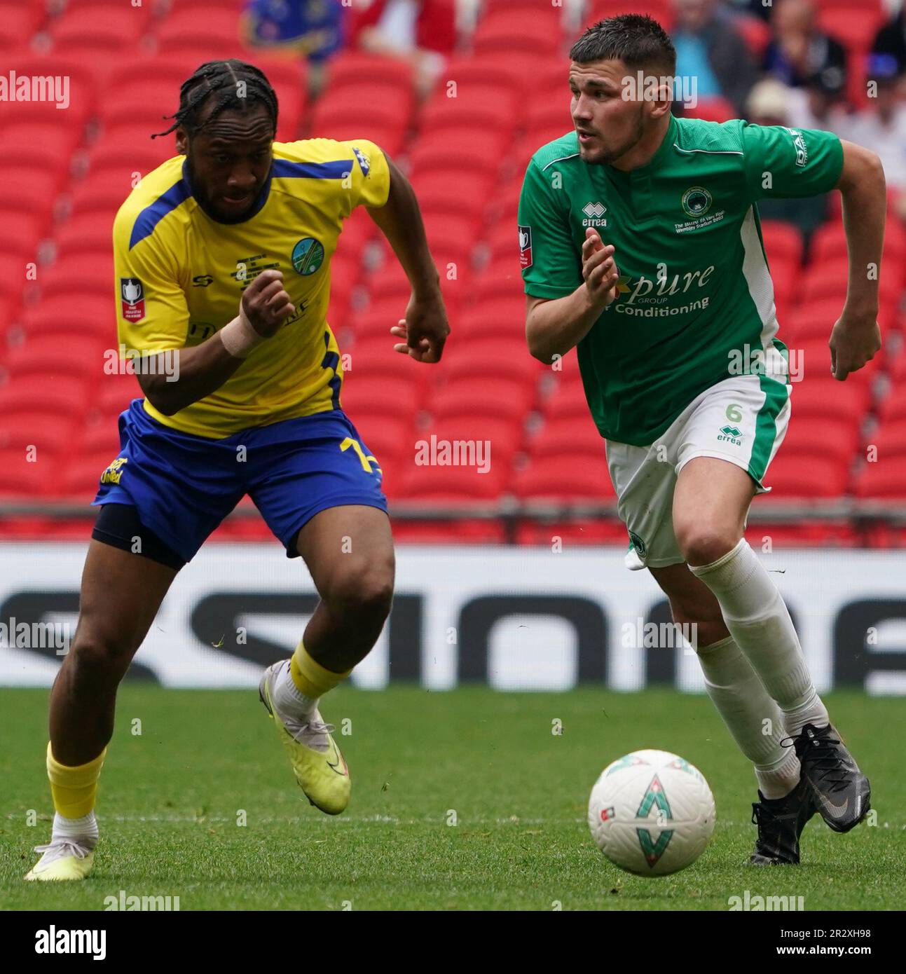 Fa vase hi-res stock photography and images - Alamy