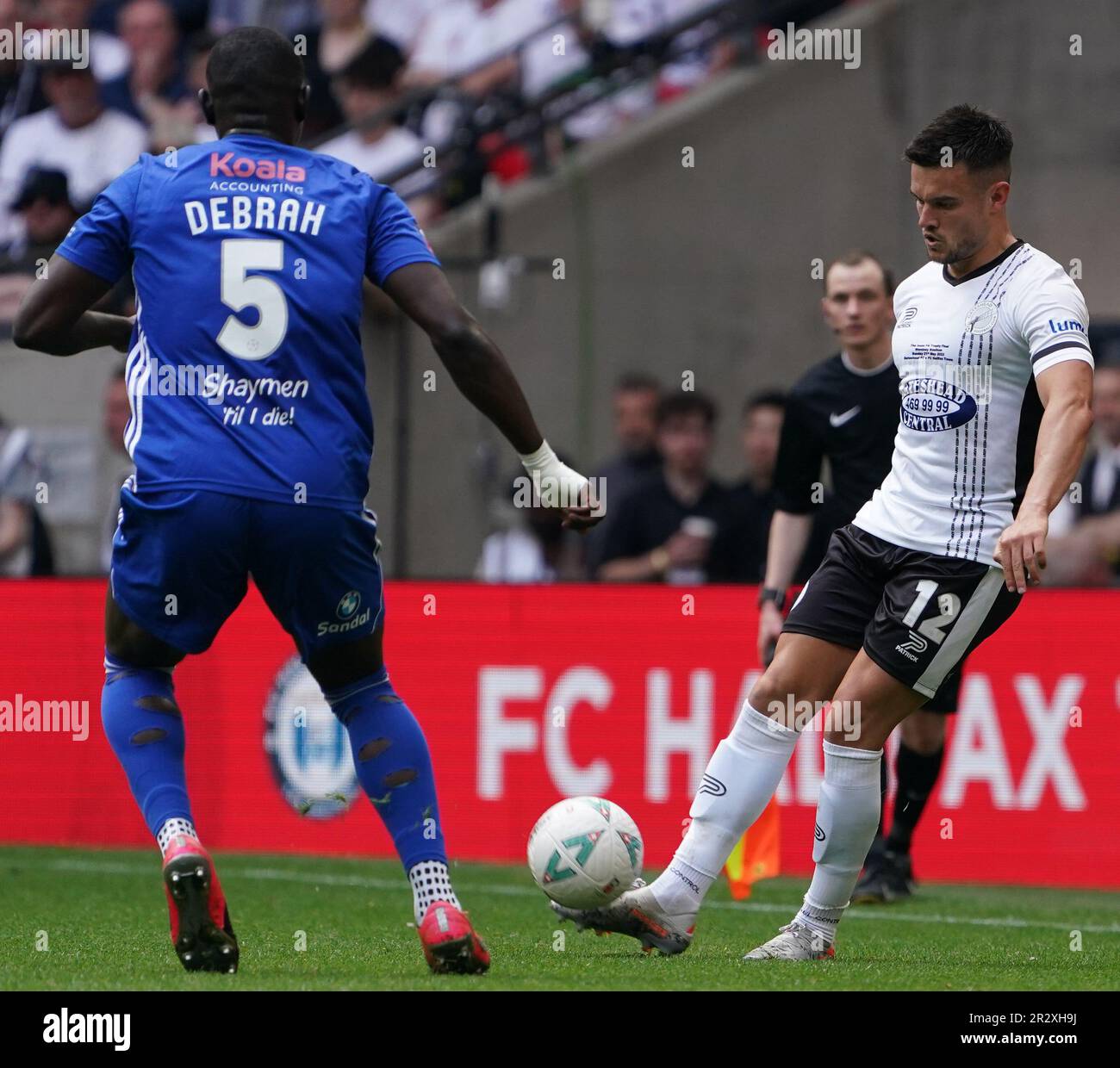WEMBLEY, ENGLAND - MAY 21: Gateshead's Dan Ward and Halifax's Jesse ...