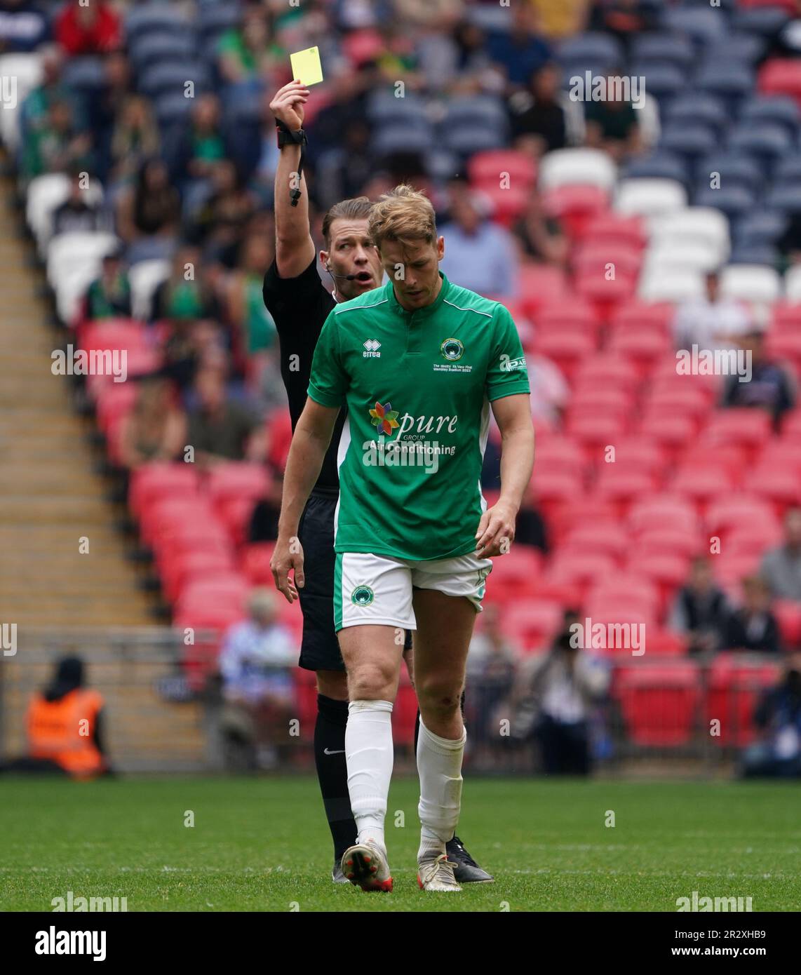 Fa vase isuzu hi-res stock photography and images - Alamy