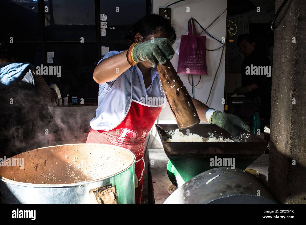 Mashing hi-res stock photography and images - Alamy