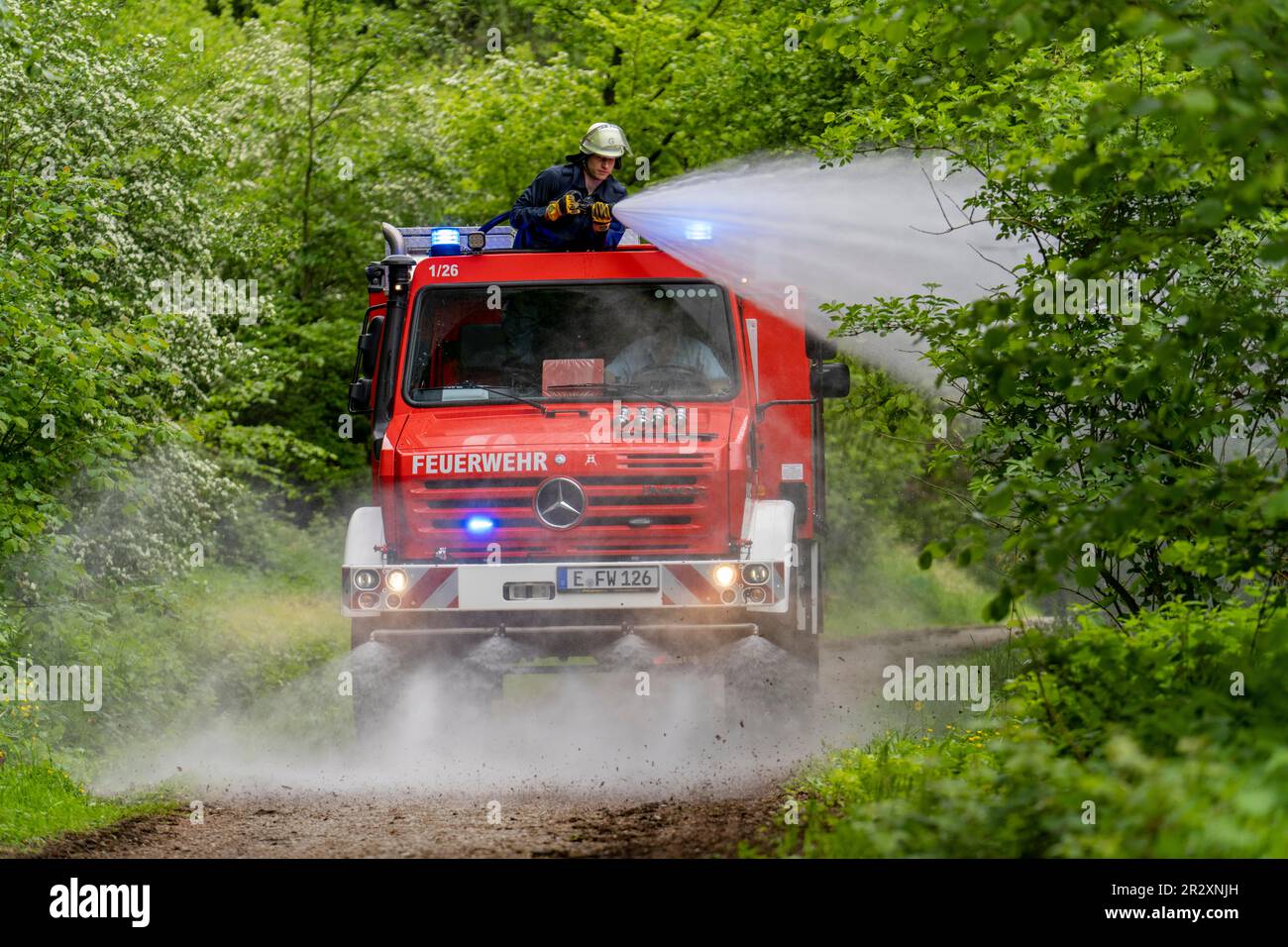 Forest fire fighting exercise of the Essen fire brigade, water supply ...