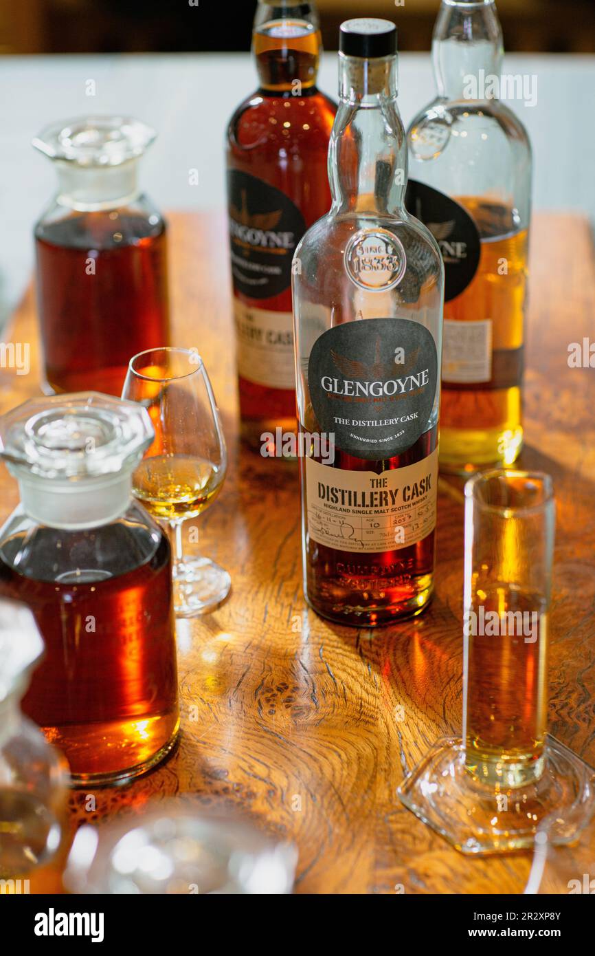 Mixing single malt cask strength whisky at Glengoyne Scottish malt ...