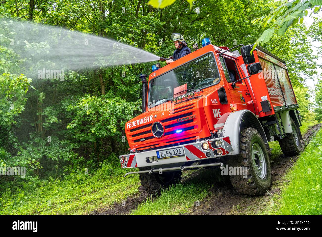 Forest fire fighting exercise of the Essen fire brigade, water supply ...