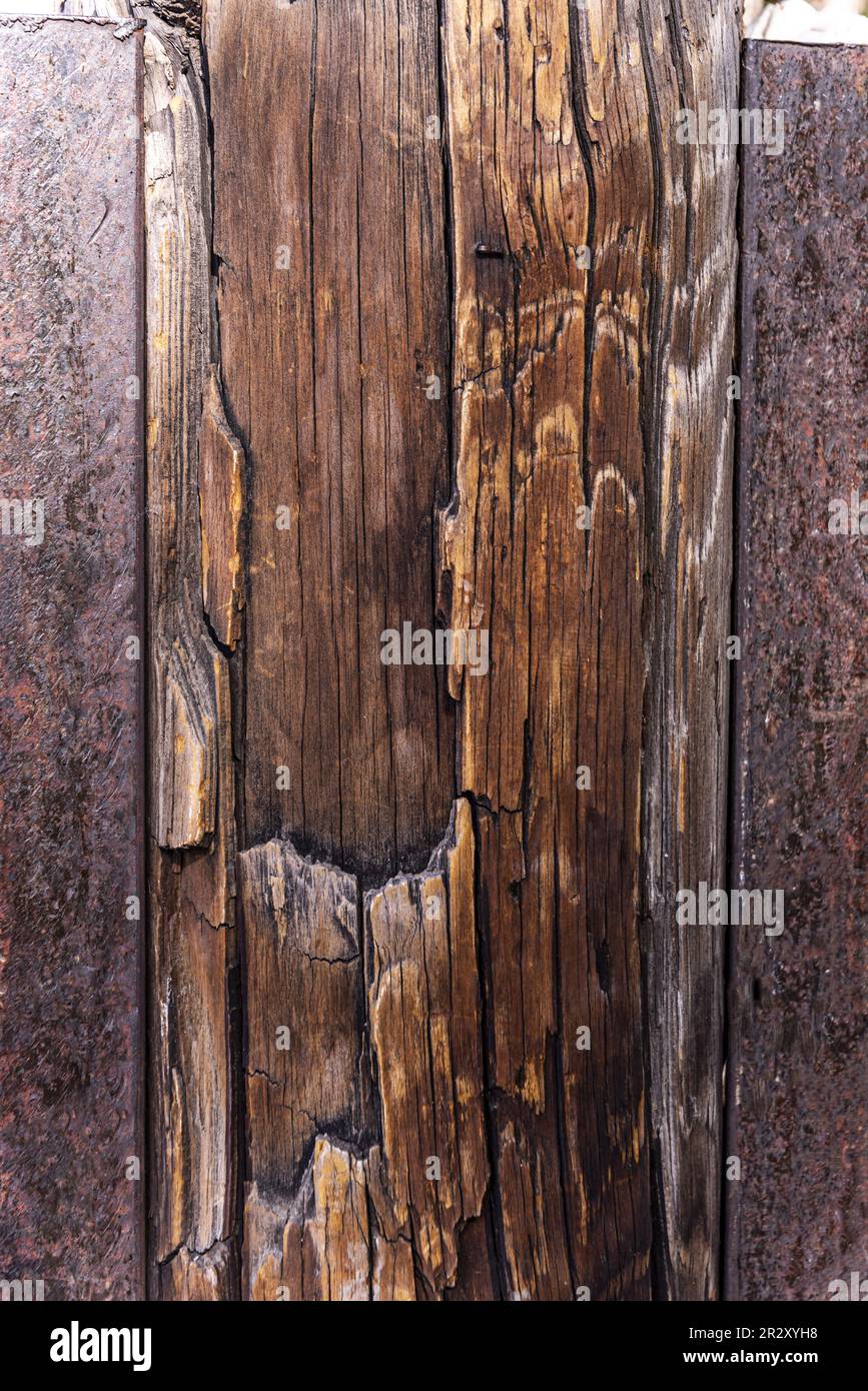 Abstract pattern metal slats hi-res stock photography and images - Alamy