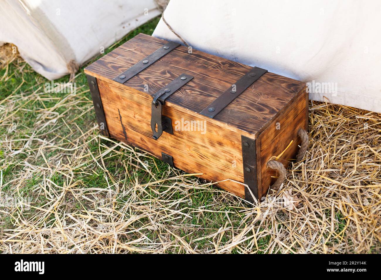 17th century rustic old wooden chest at military camp Stock Photo - Alamy