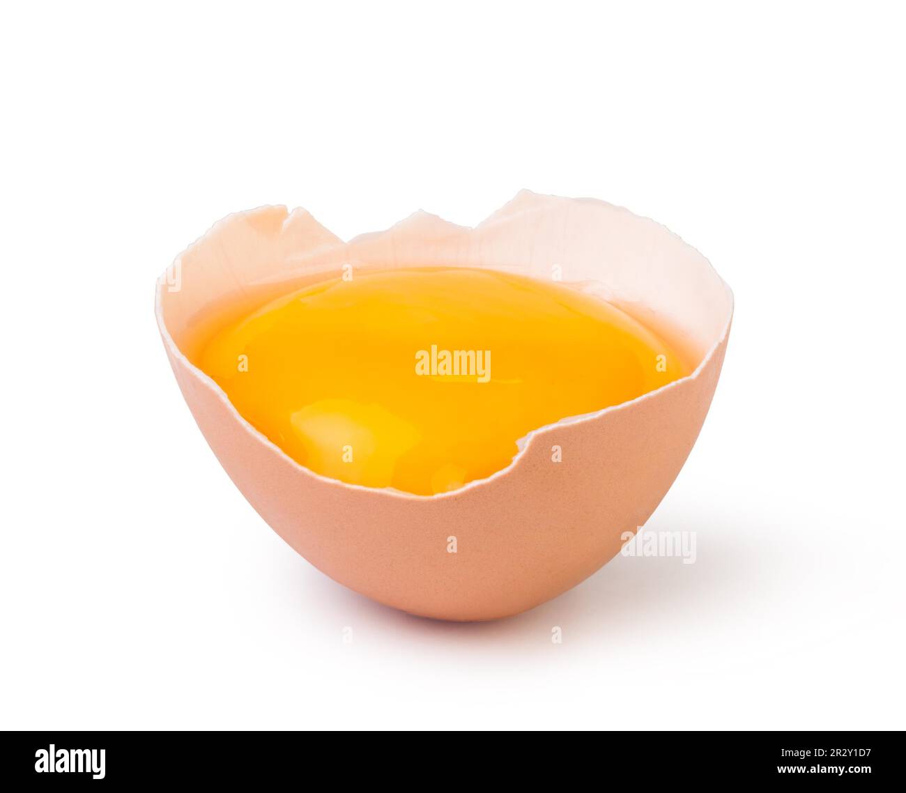 Egg broken shell dish Cut Out Stock Images & Pictures - Alamy