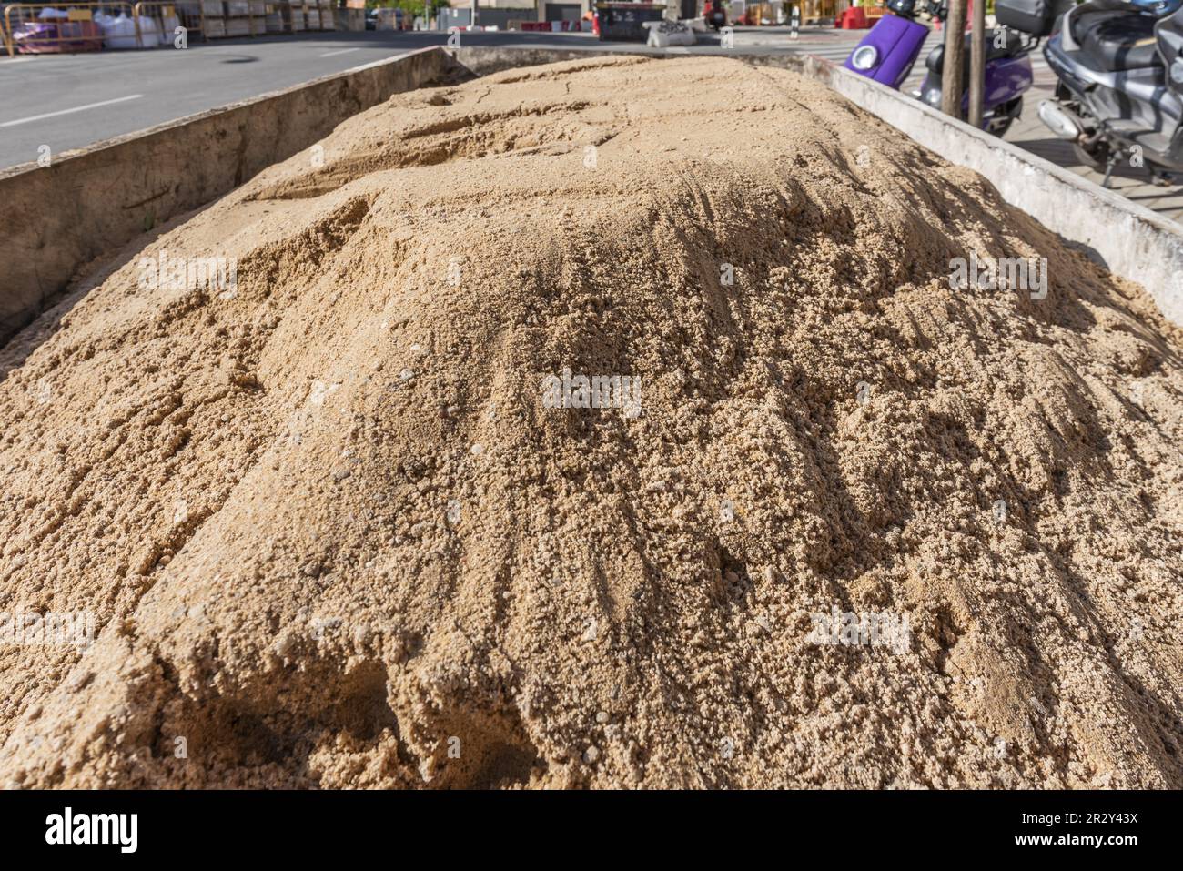 Mixing cement in wheelbarrow hi-res stock photography and images - Alamy