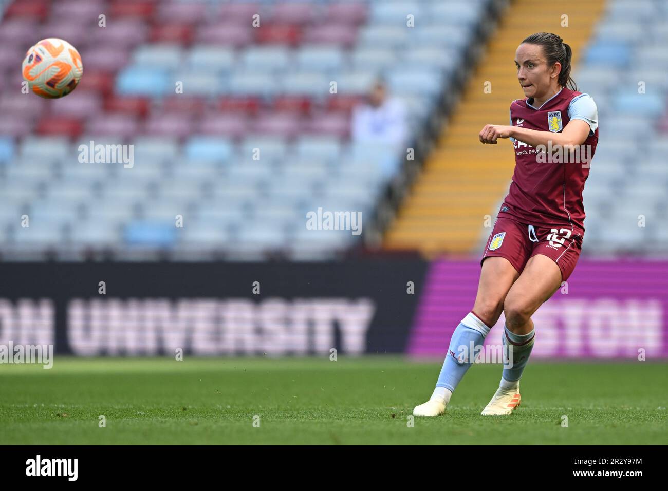 Lucy pitch hi-res stock photography and images - Alamy