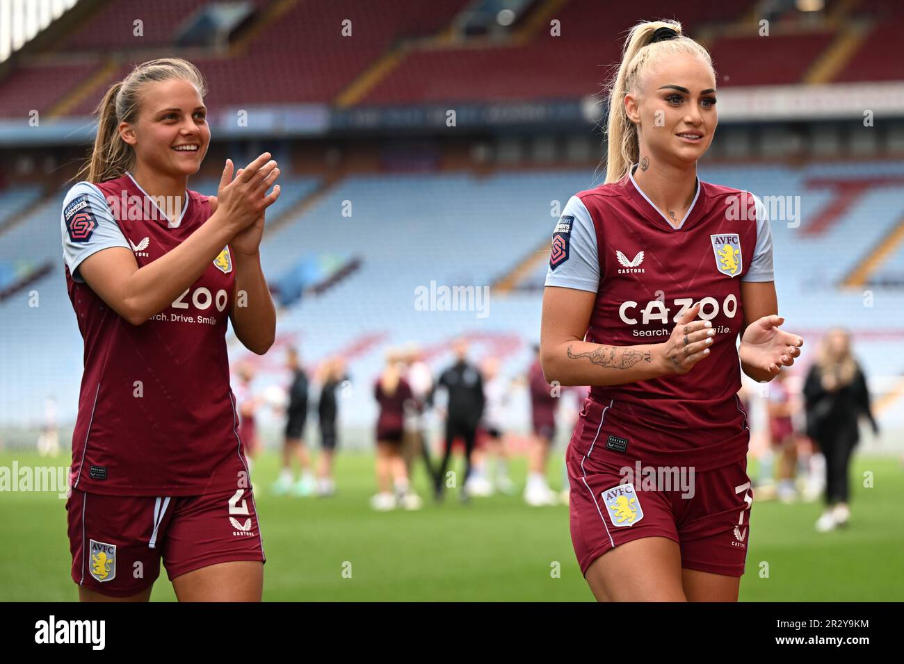 England womens football team fans hi-res stock photography and images ...