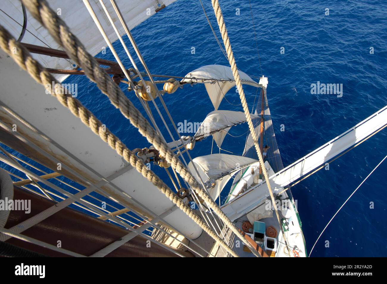 Windjammer, tall ship, tall sailer, sailing ship, sailboat, rigging ...