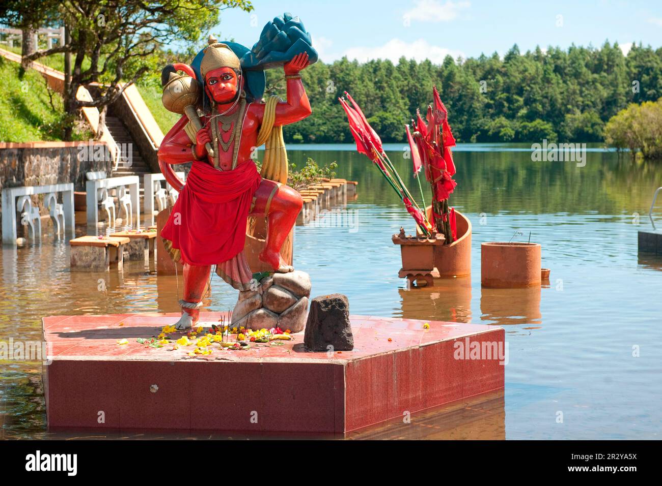 Hanuman, Indian Ocean, Monkey God, Sacred Hindu Lake Ganga Talao, Grand ...