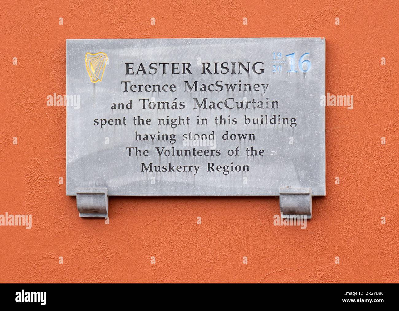 Plaque on building Easter Rising, Terence MacSwiney and Tomás ...