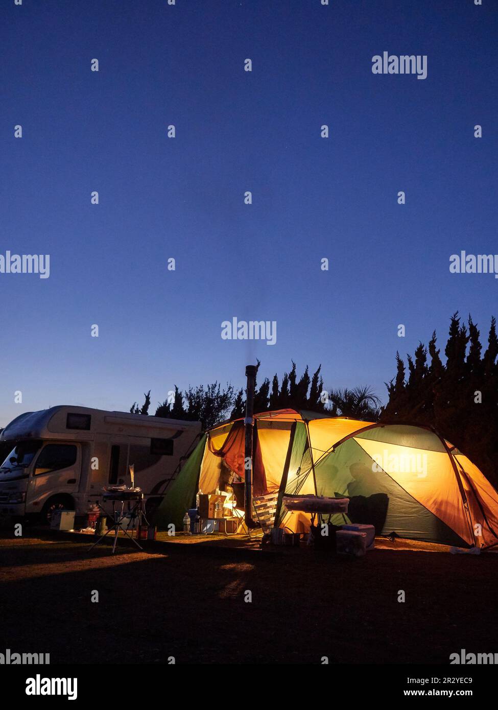 Camp of tents in winter at night hi-res stock photography and images ...