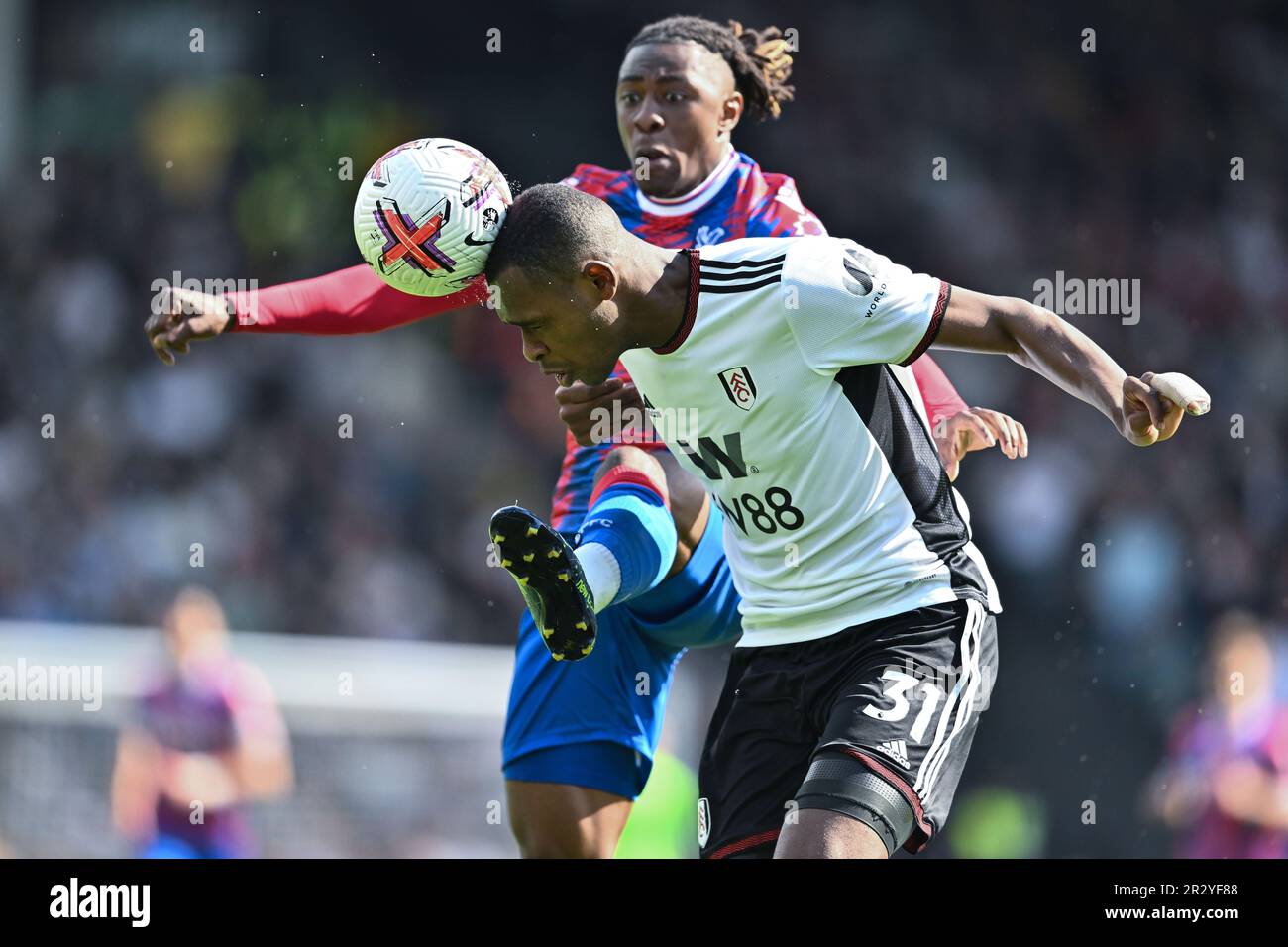 Issa diop fulham hi-res stock photography and images - Alamy