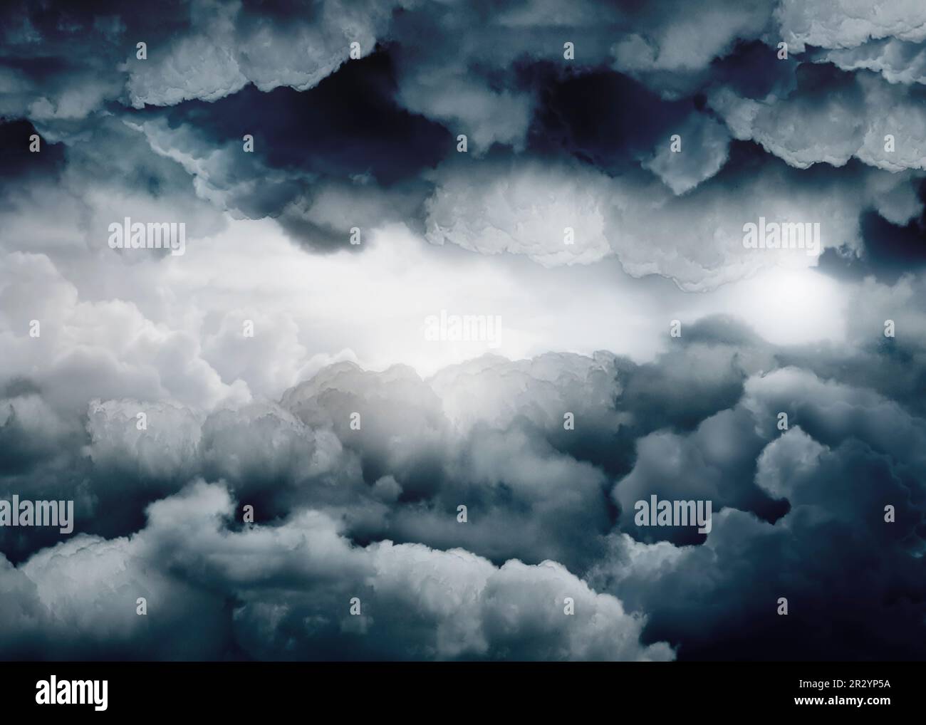 Gloomy heavy thunderclouds hi-res stock photography and images - Alamy