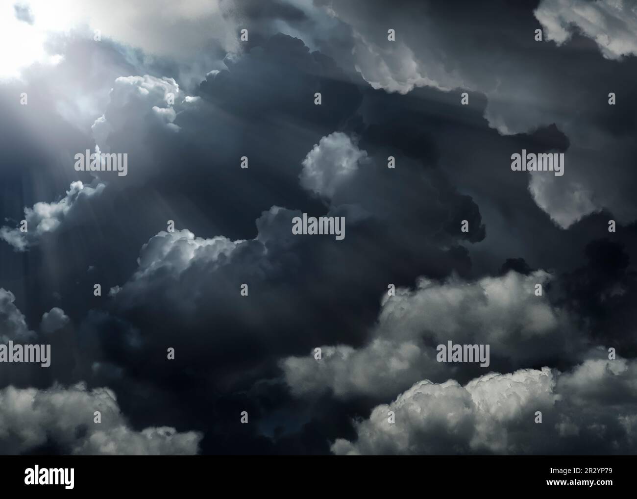 Gloomy heavy thunderclouds hi-res stock photography and images - Alamy