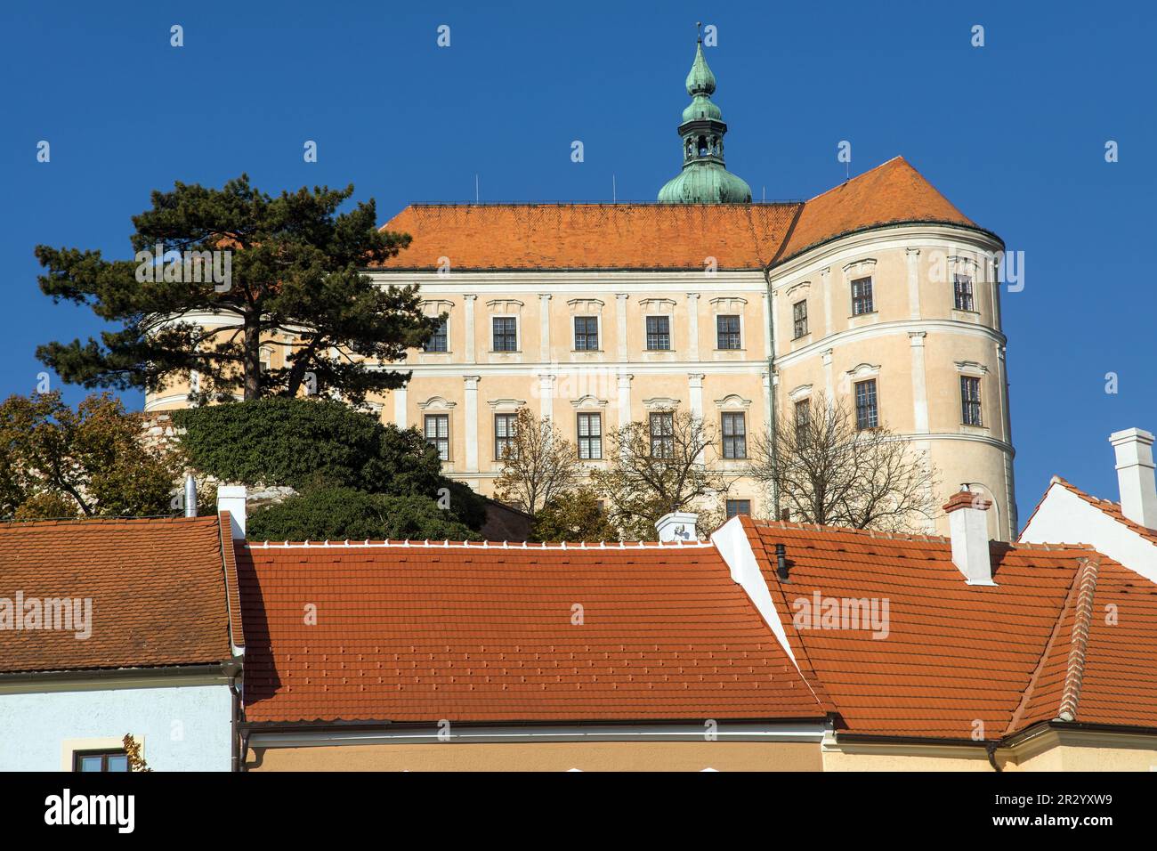 Baroque and renaissance architecture hi-res stock photography and ...