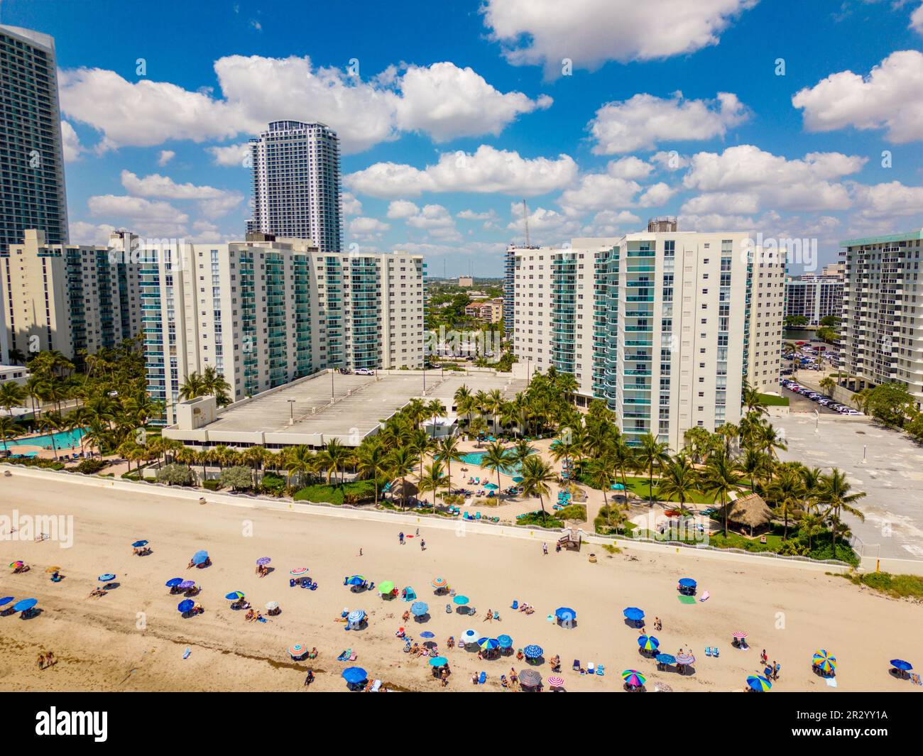 Hallandale beach aerial hi-res stock photography and images - Alamy