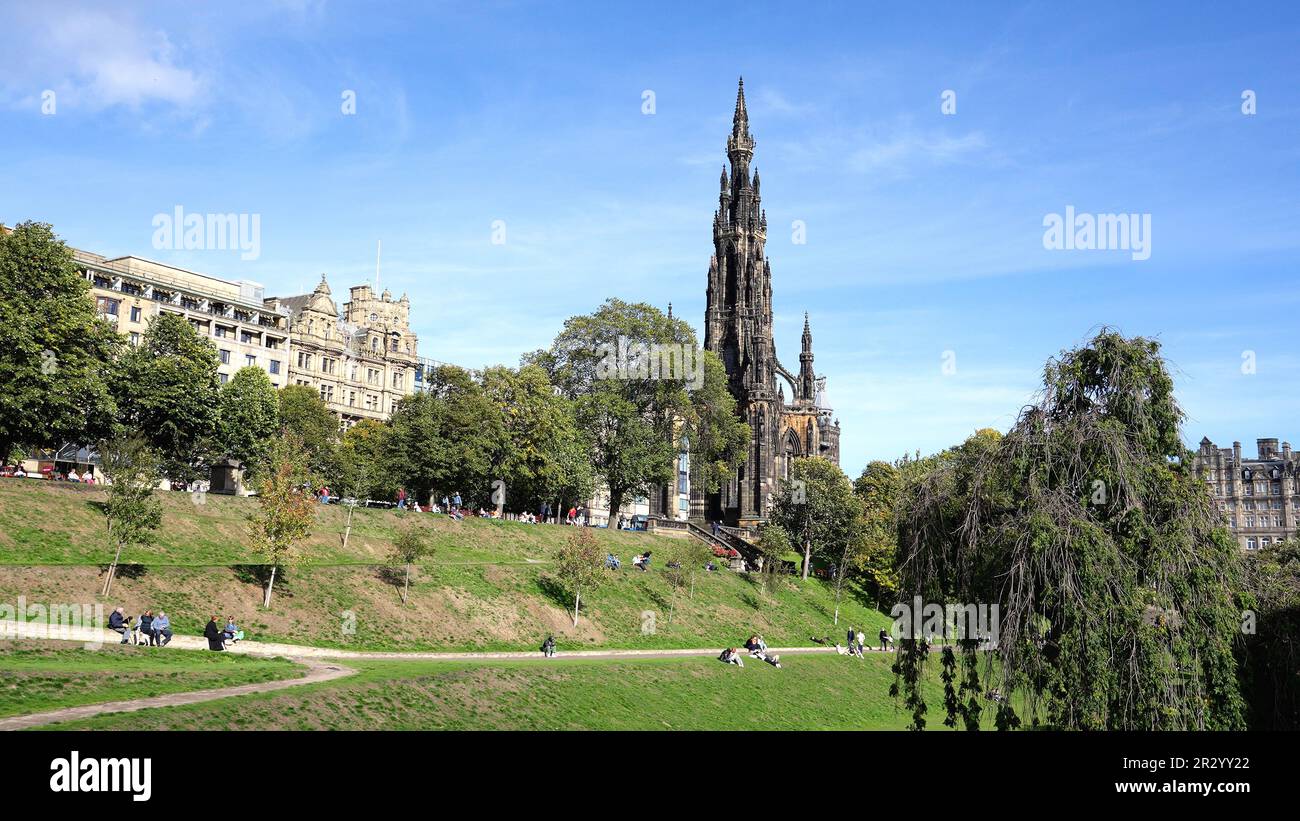 Scott Monument in the city center of Edinburgh - EDINBURGH, SCOTLAND ...