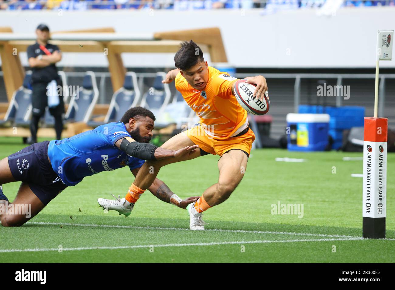 Tokyo, Japan. 20th May, 2023. (L to R) Marika Koroibete (Wild Knights ...