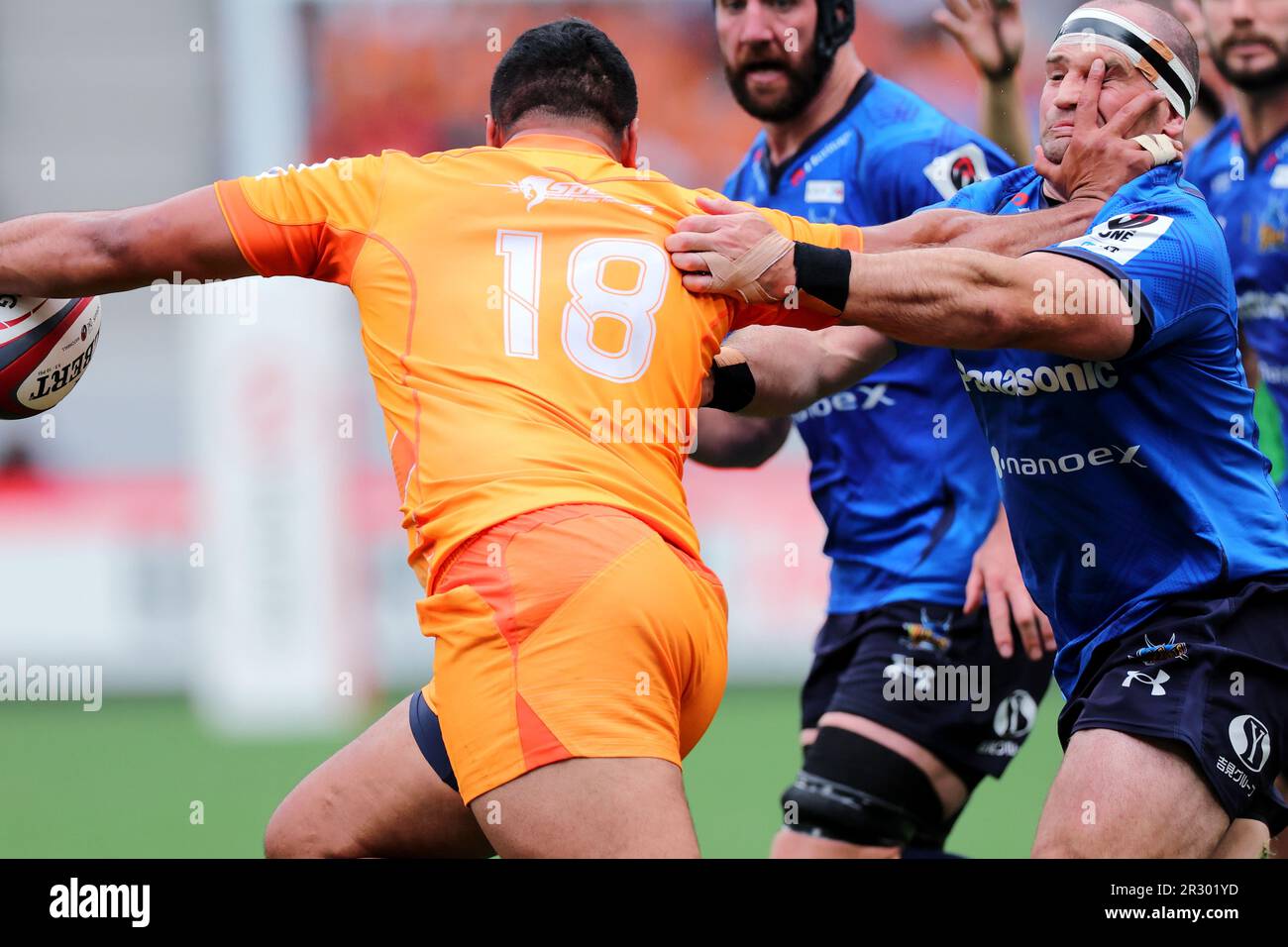 Tokyo, Japan. 20th May, 2023. (L-R) Opeti Helu (Spears), Craig Millar ...