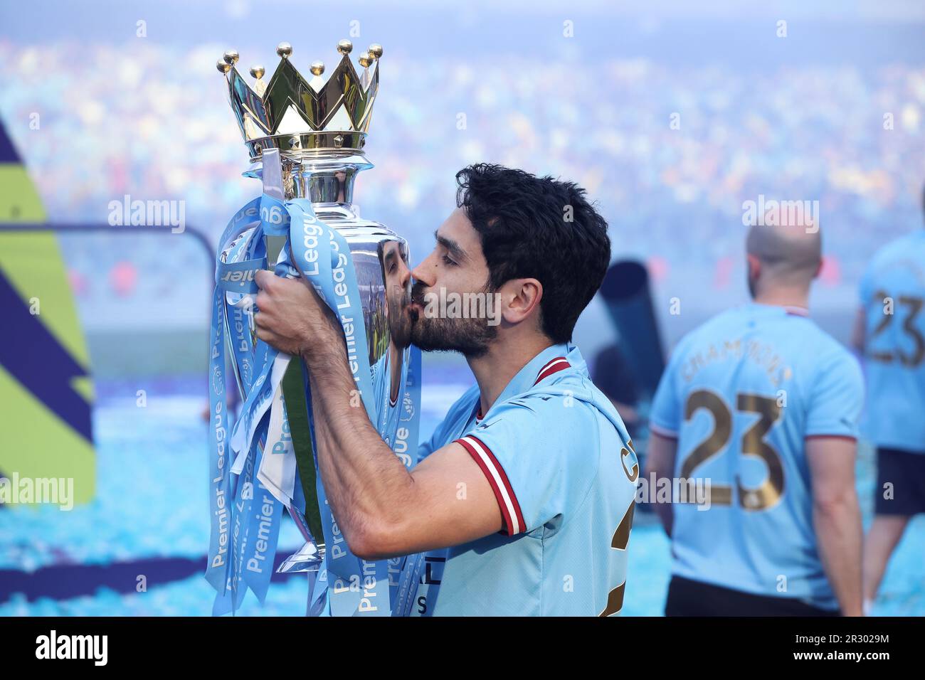 Ilkay gundogan champions league trophy hi-res stock photography and ...