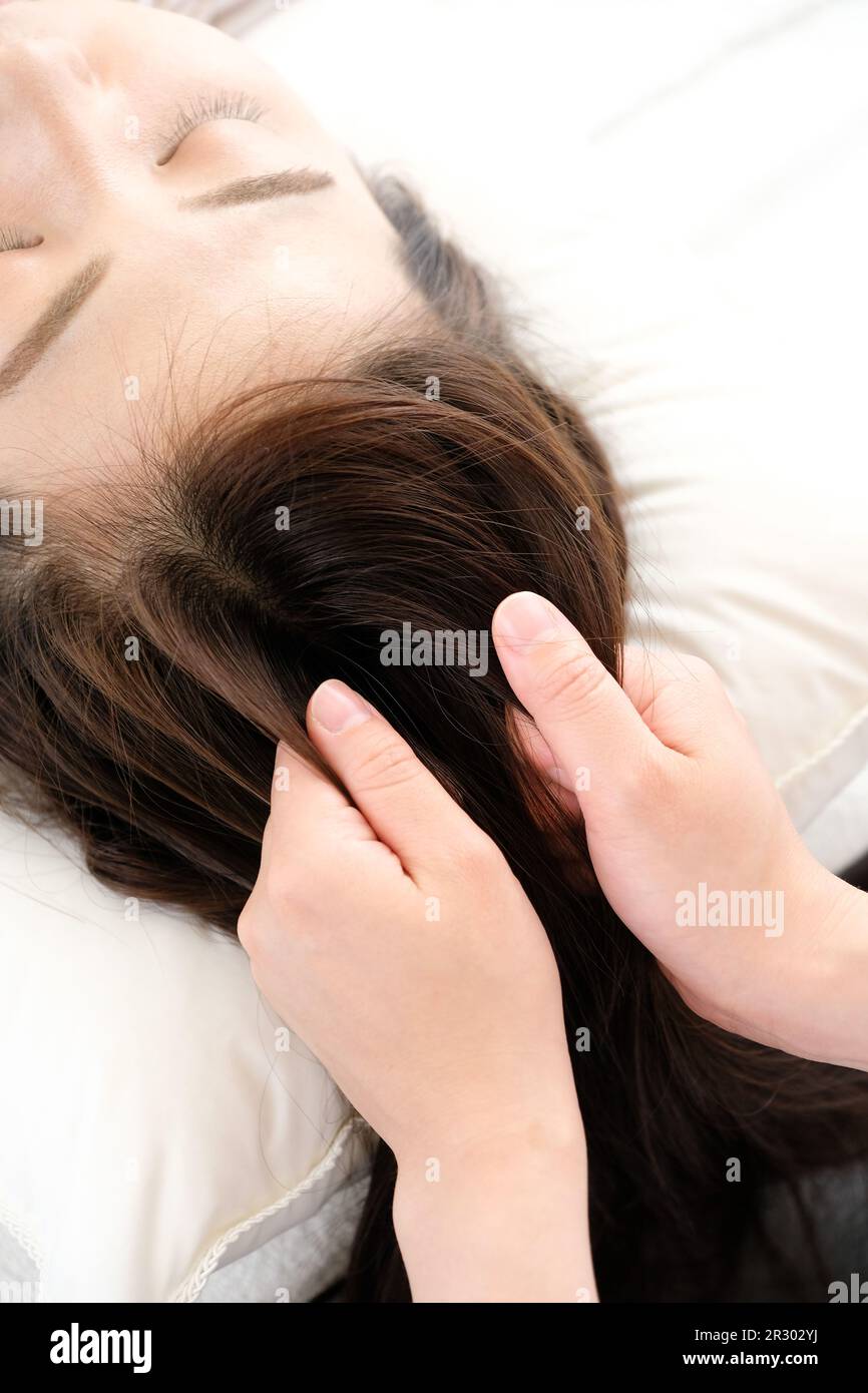 Clean scalp hi-res stock photography and images - Alamy