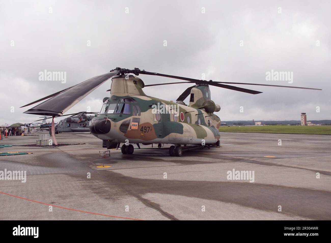 Ch 47j chinook helicopter hi-res stock photography and images - Alamy