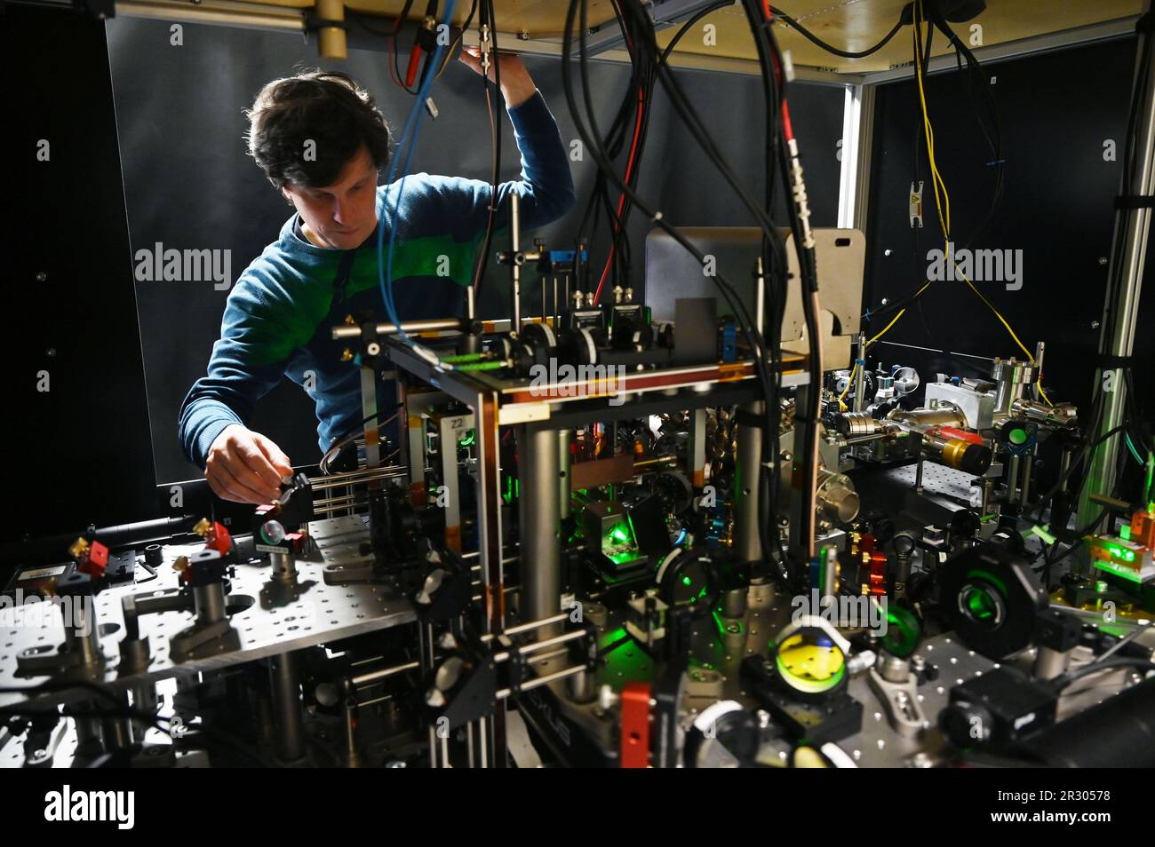 Rydberg quantum computing hi-res stock photography and images - Alamy