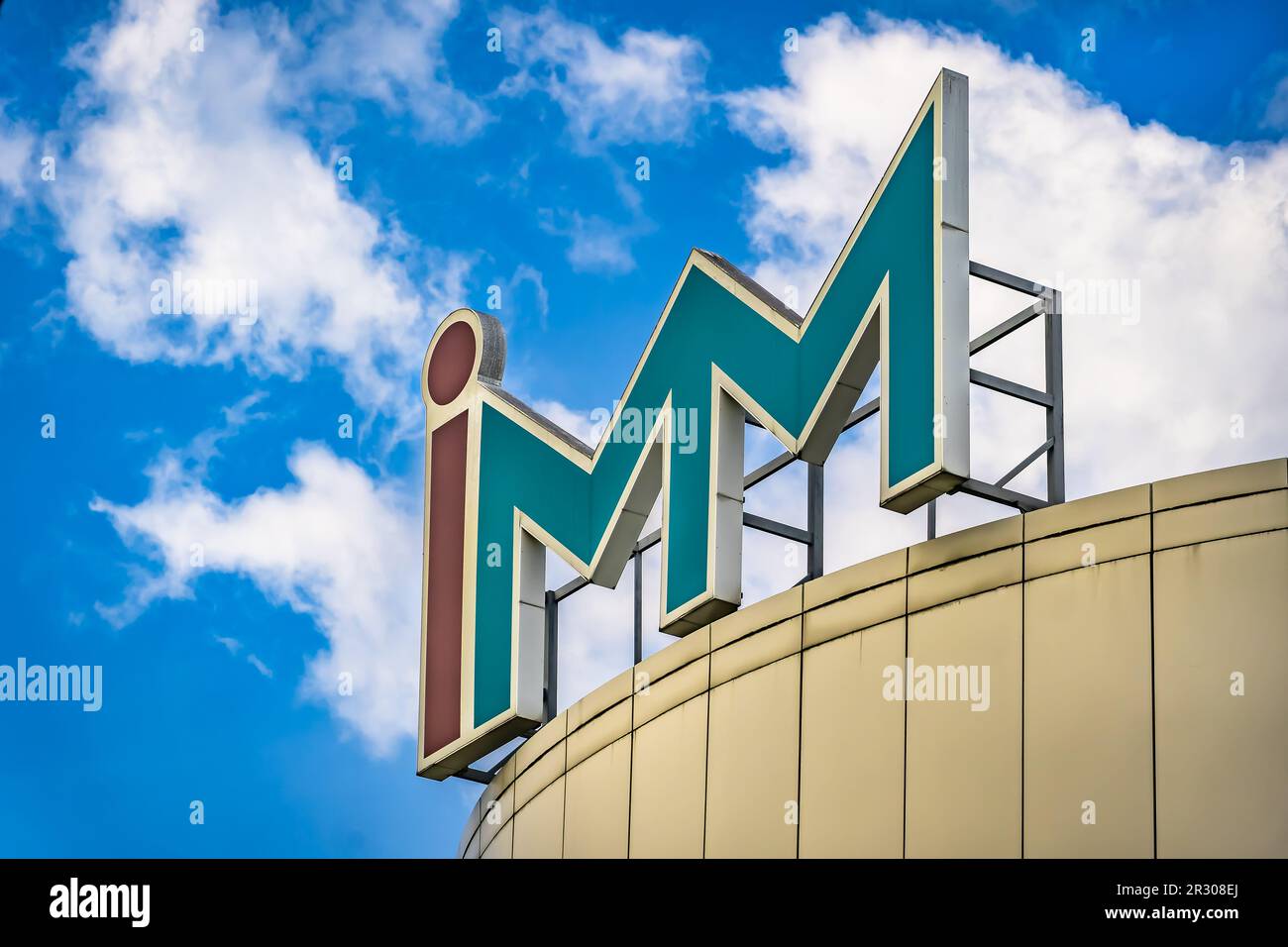 IMM Outlet Mall is a department store that collects various outlet ...