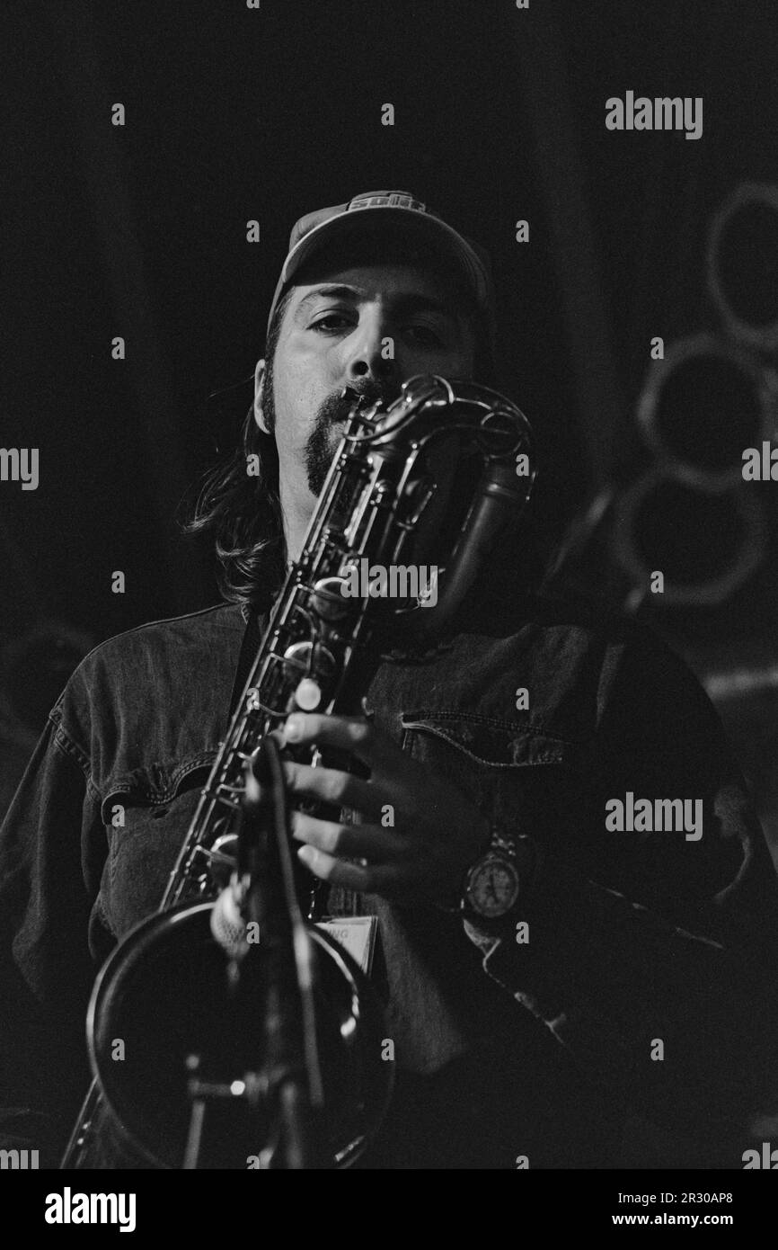 Reading, UK, 28 Aug., 1994: Cambridge, Mass.-based band Morphine played ...