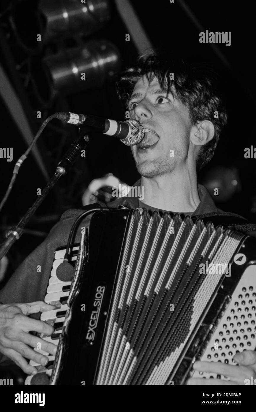 Reading, UK, 28 Aug., 1994: Multi-instrumentalist John Linnell, co ...