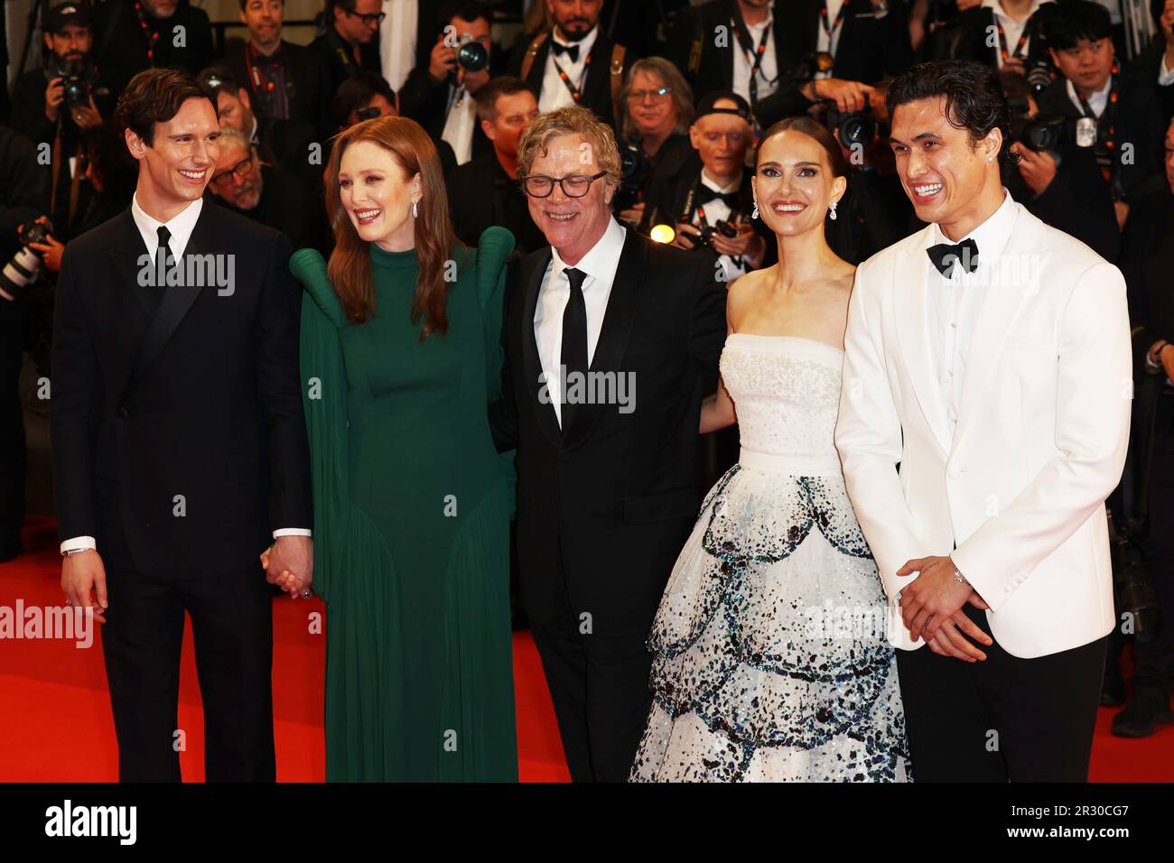 Cannes, France. 22nd May, 2023. CANNES, France on 20. MAY 2023; Cory Michael Smith, Julianne ...