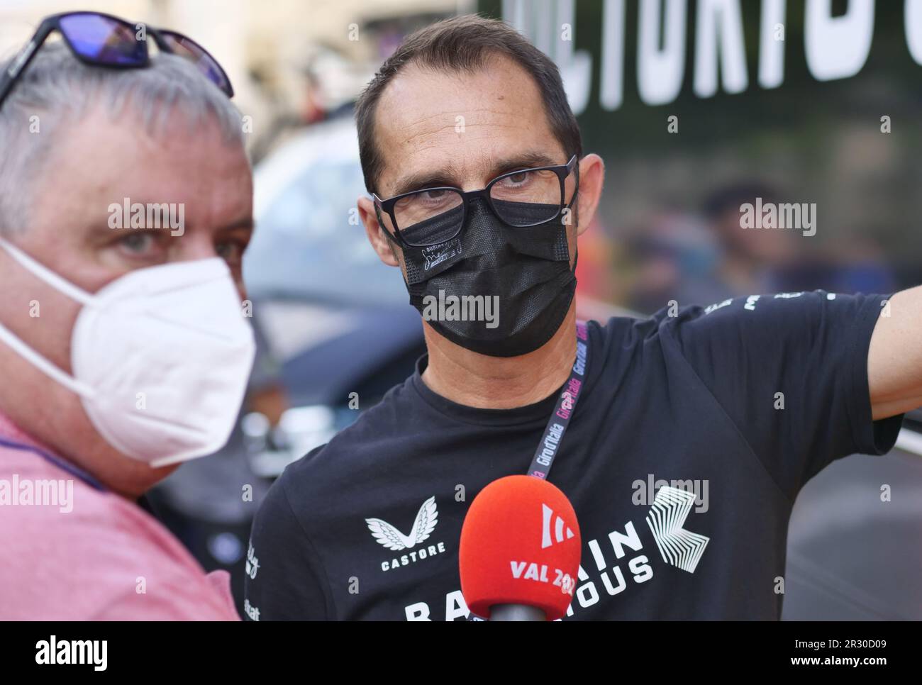 Team couch Bahrein victorius at 15 Stage of the Giro d'Italia from ...