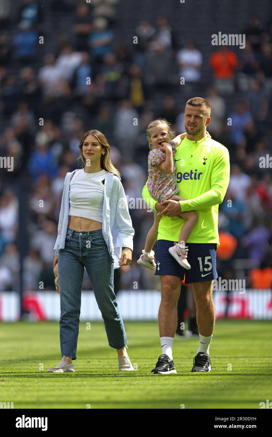 Modler hi-res stock photography and images - Alamy